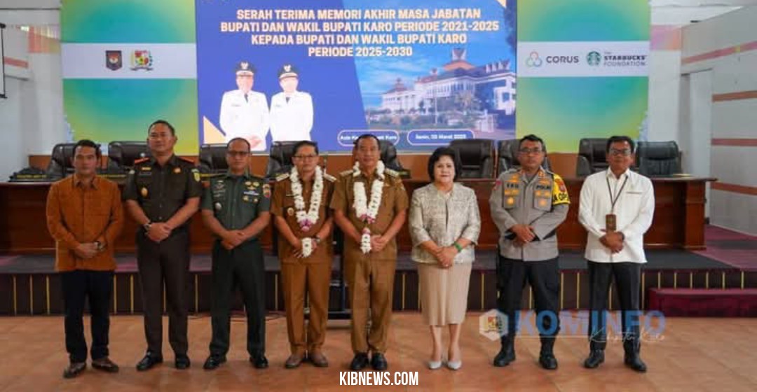 Bupati dan Wakil Bupati Karo Serah Terima Jabatan Kepada Bupati dan Wakil Bupati Periode 2025-2030